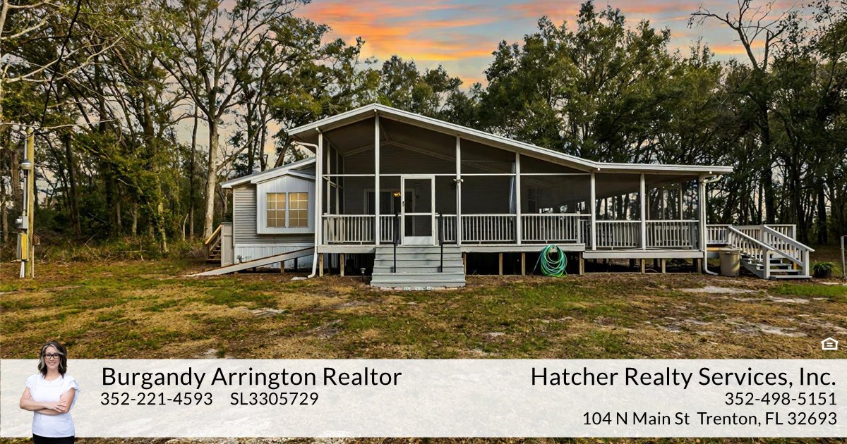 8904 240th St, O'Brien, FL 32071